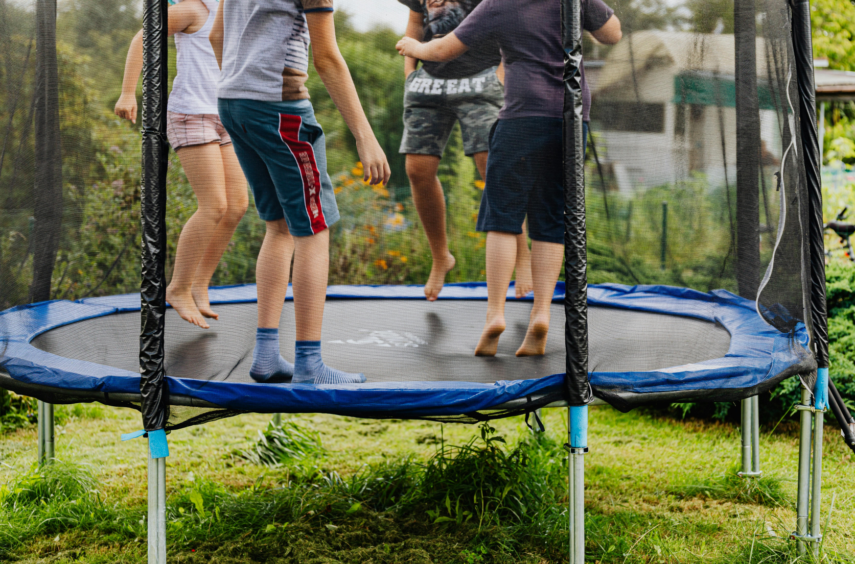 Trampoline Tips for Hot Weather: Protecting Kids from Heat and Sun ...